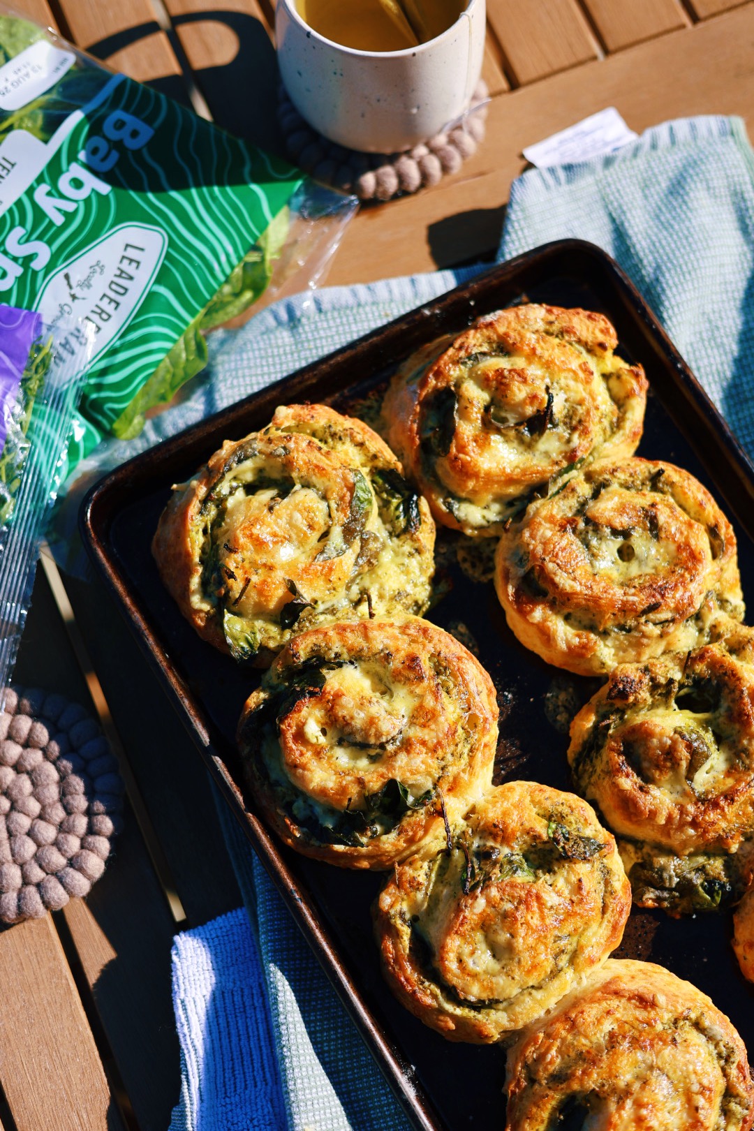 WILD ROCKET PESTO SCONE SCROLLS - LeaderBrand