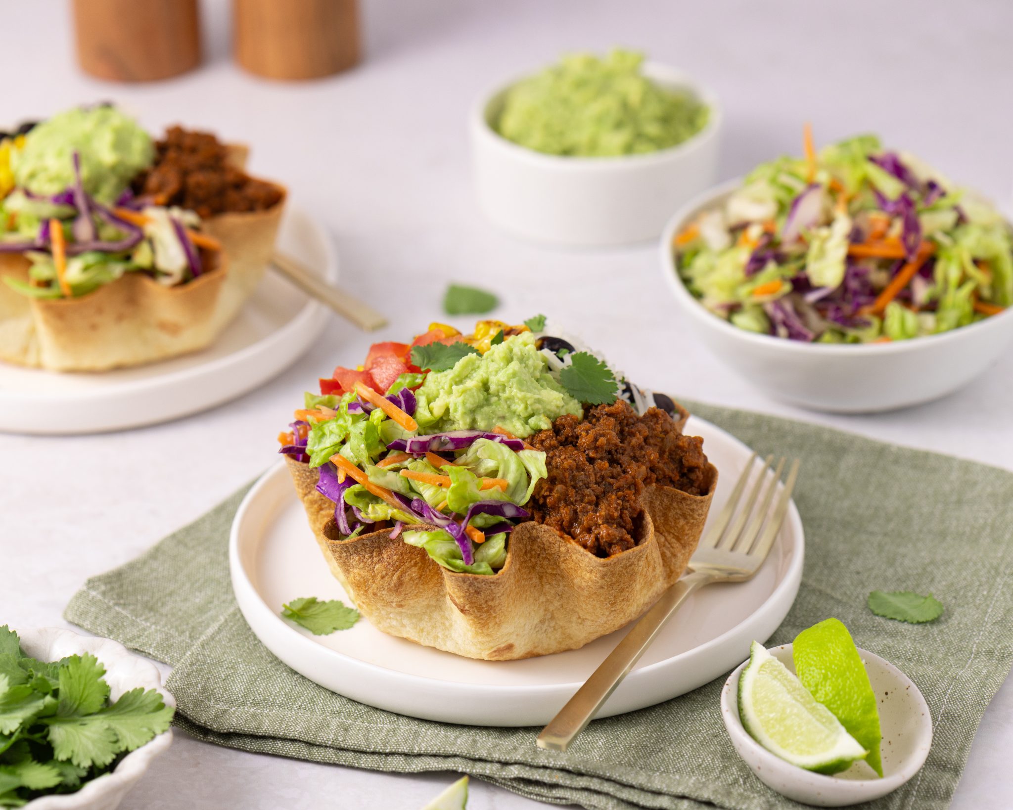 CRISPY TORTILLA BEEF MEXICAN TACO BOWLS - LeaderBrand